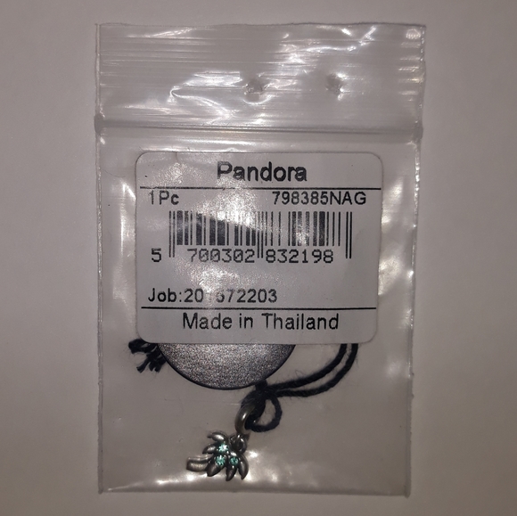 Pandora | Jewelry | New Pandora Me Palm Tree Dangle Charm | Poshmark